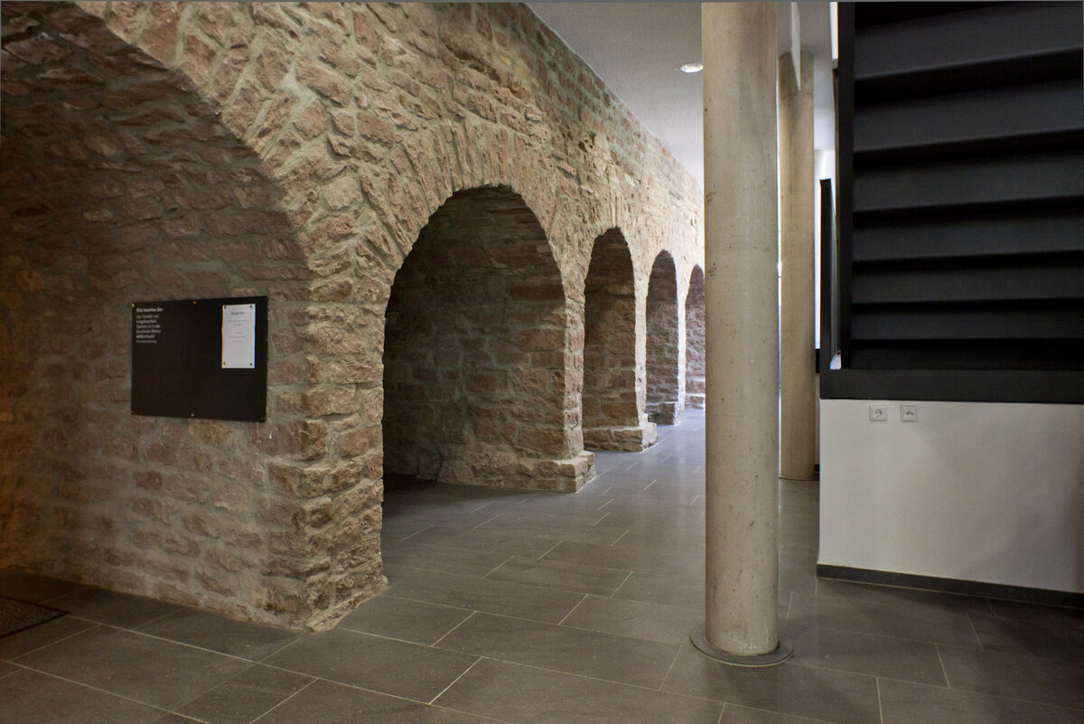 Acoustic measures in the Mensa - HfJS